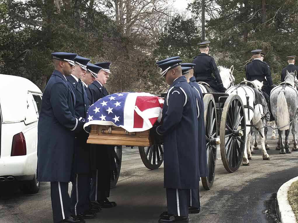 Camp Pendleton Accident: 1 Marine Killed, 14 Injured in California ...